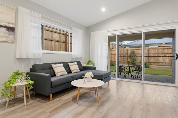 Newly Built 4br Family Oasis | Comfort & Space - Gold Coast