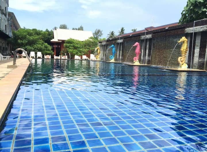 Phi Phi Myd Family 4 - Ko Phi Phi Don