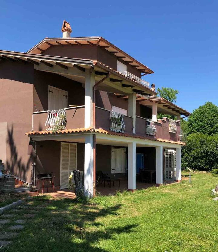 Appartamento In Villa Con Giardino E Piscina - Italy