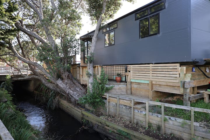 Tiny Home On Calvert - New Plymouth
