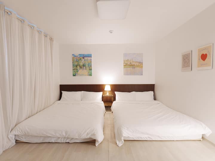 [오픈특가]별빛스테이 신림 숙소|침대3개|당곡역|명동홍대강남|공항버스3분 - Seoul