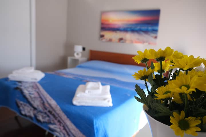 Bright And Quiet Apartment Near  - Metro - Train - Neapel