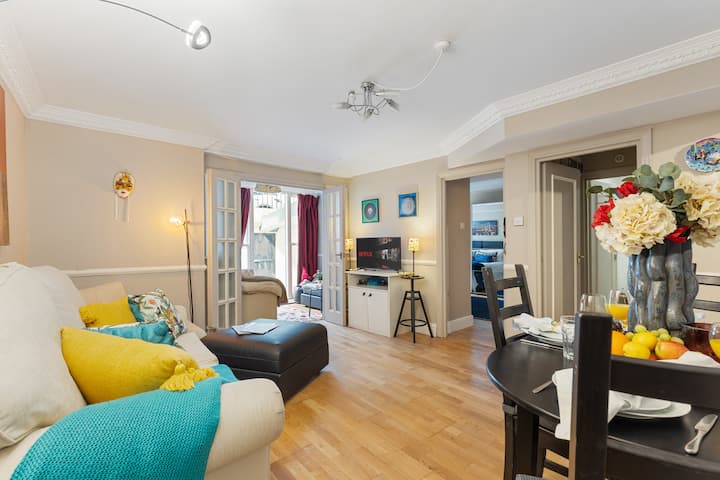 Entire Hyde Park Family Apartment - London