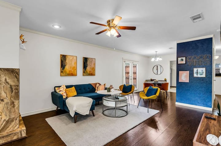 Queen Bed W Fast Wifi,  Townhome In North Dallas - Dallas, TX