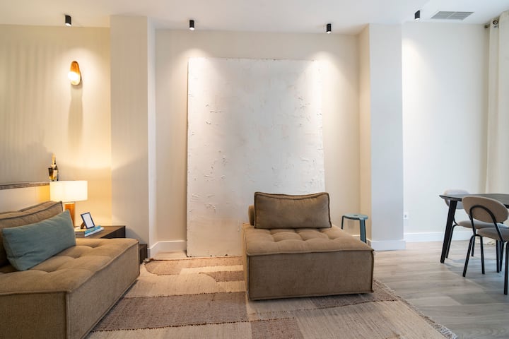 Modern Central 6p Apartment With Patio - Valencia