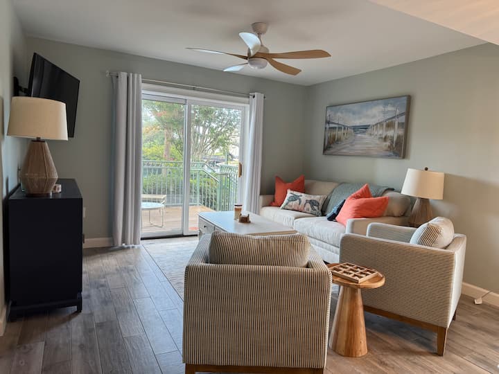 2bd/2ba Charming Condo At Island Club Resort - Hilton Head Island, SC