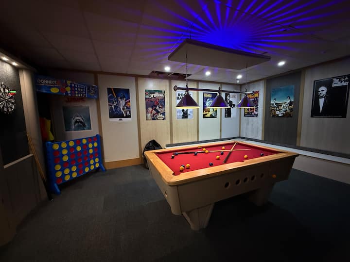 Partypad Newcastle - Hosts A Party Of 12 People - Sunderland