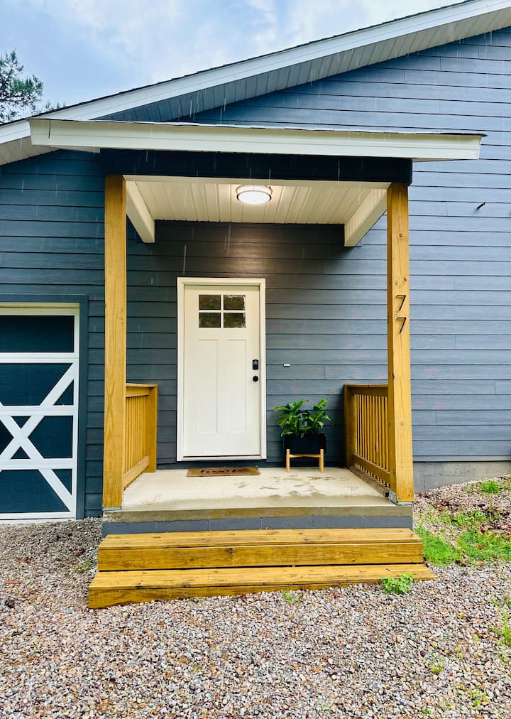 Delux Country Cabin - Pet Friendly - Hot Springs, AR