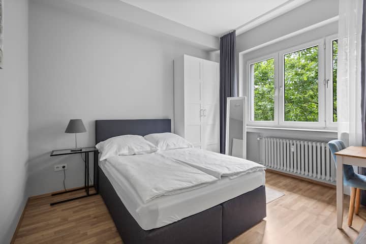 Junior Double Room With Shared Bathroom/wc - Colonia