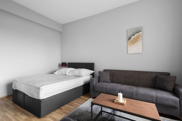 Superior Triple Room With Shared Bathroom/wc - Köln