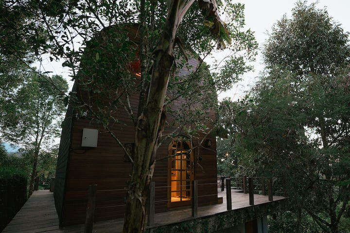 Luciole Mountain House • Jungle & Volcano Views - Australia