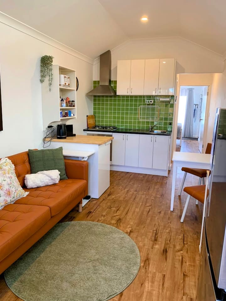 Little Big Stays
Private Self-contained Guesthouse - Perth