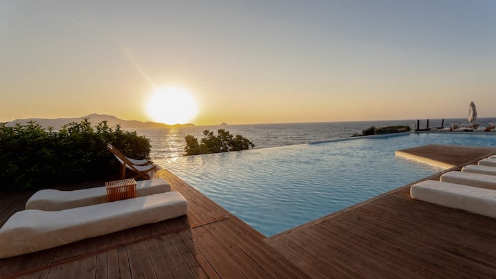 Spacious 2+1 Suite W/ Terrace - Yalıkavak