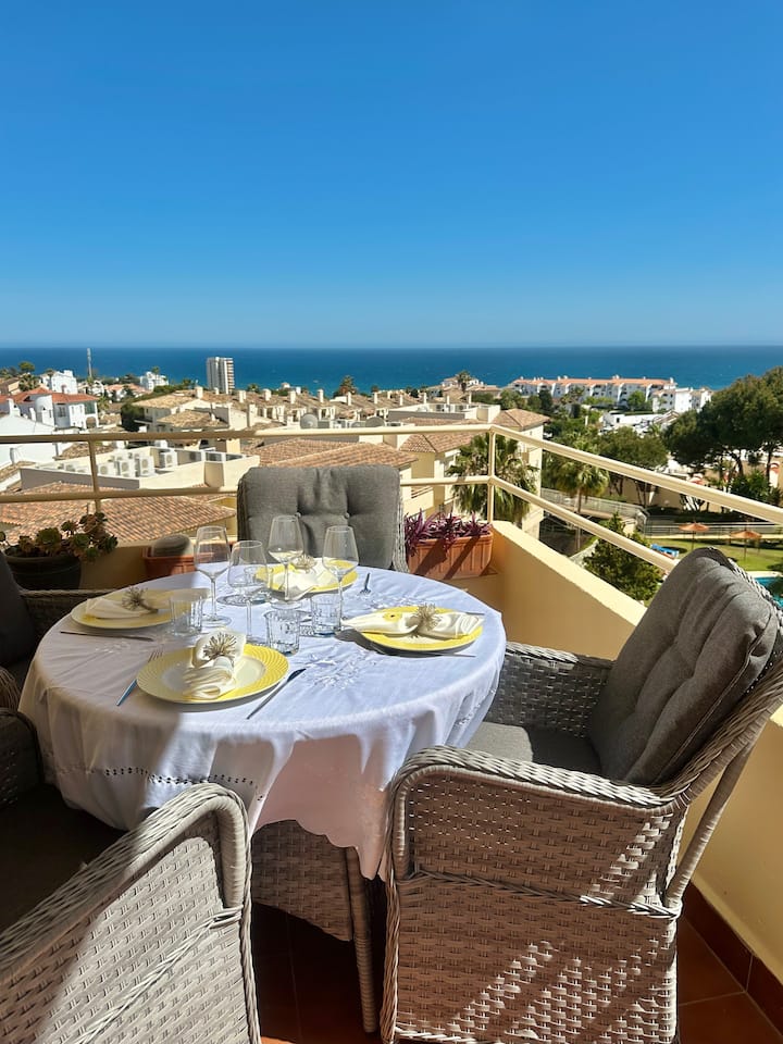 Casa Riviera | 2-bdrm | Sea View, Pool, Parking - Sitio de Calahonda