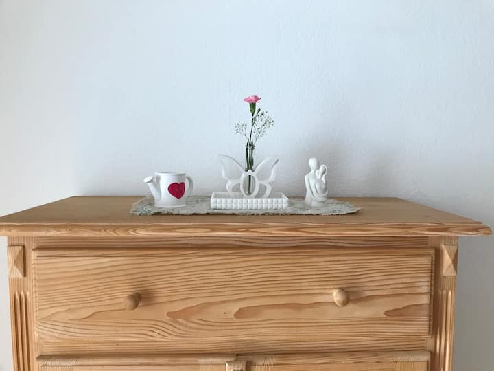 2 Zimmer-wohnung Mit Sw-balkon Und Einbauküche - Tübingen