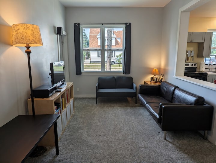 Walk To Downtown Sturgeon Bay & Sunset Park! - Door County, WI