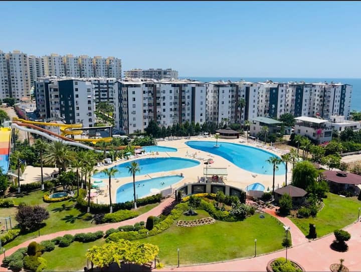 Lüks Tatil Köyü Konsept Deniz-aquapark Ve Huzurlu - Mersin