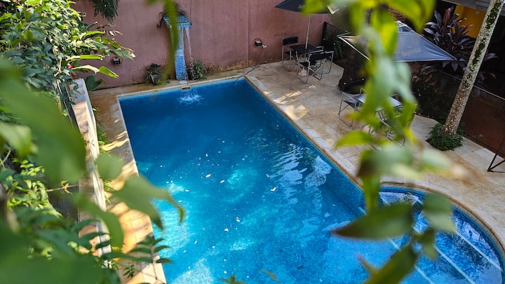 Habitación Céntrica Con Pileta Y Buen Wi-fi - Puerto Iguazú