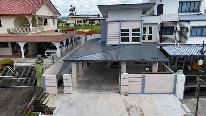 Spacious Minimalist Home For Families Group 14pax - Kuching