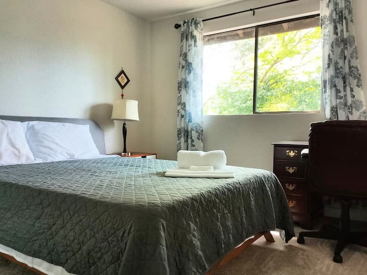 Cozy Private Room#a At Edmonds 5-corners - Edmonds, WA