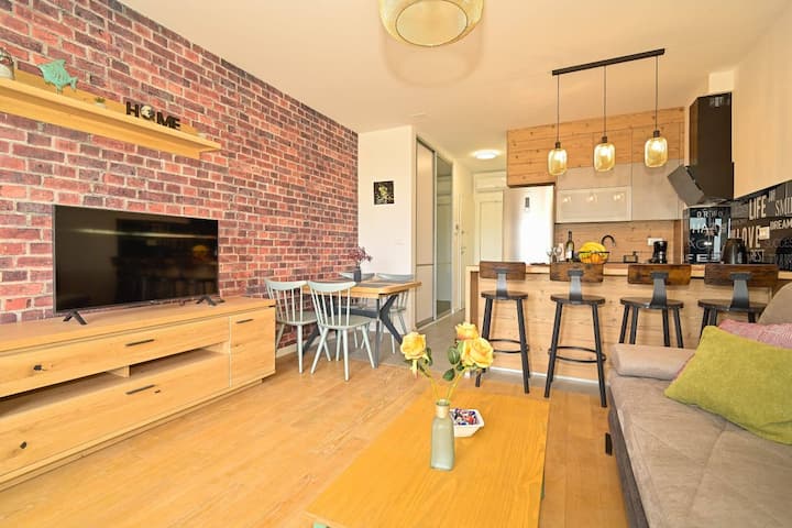 Apartment Mime, Near Znjan Beach - Split