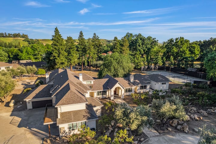 Gorgeous Getaway Retreat  5.2 Acres Paradise - Blackhawk, CA
