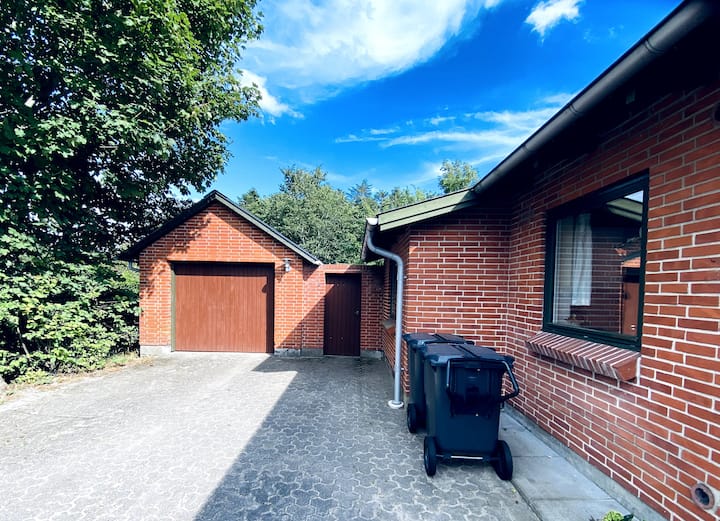 Feriehus 
Ved Stille Vej,
Kun 39 Km 
Til  Skagen - Tversted