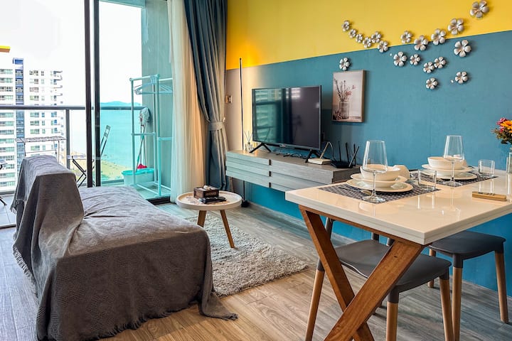 Charming 1br High-floor Seaview Jomtien Beachfront - Pattaya