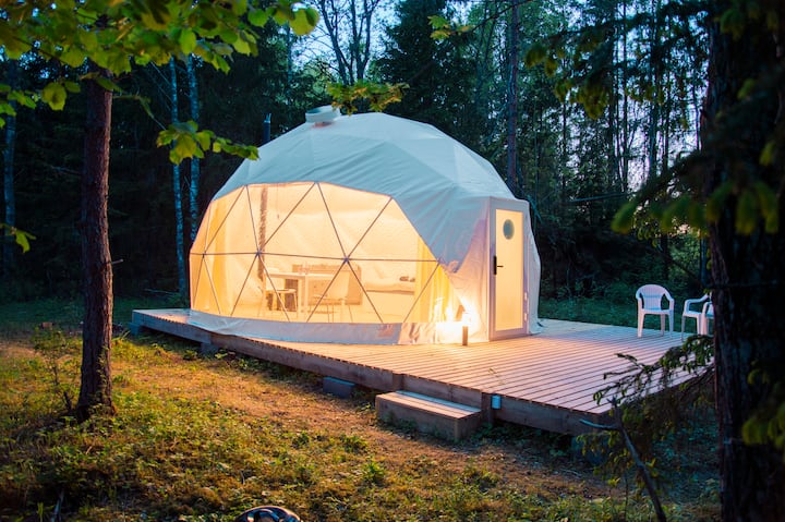 Saunaga Kuppeltelk Metsas! - Estonia