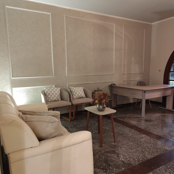 Adega Secreta Quarto Rústico & Charmoso No Subsolo - Río Claro