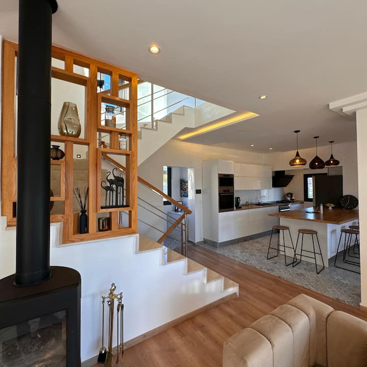 Villa Avec Rooftop Et Piscine - Tangier, Morocco