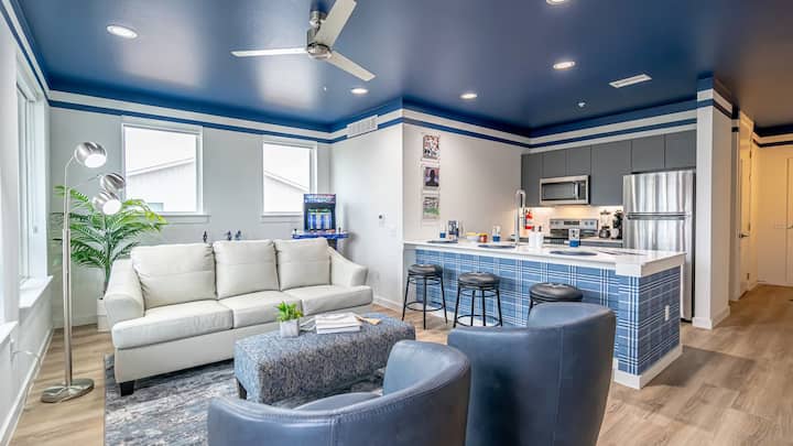 The Rambler Inn - Deluxe Cowboys 2 Bedroom Suite - Arlington, TX