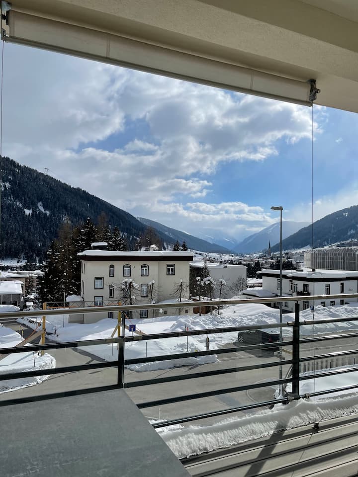 Spacious & Bright Room In Davos - Davos