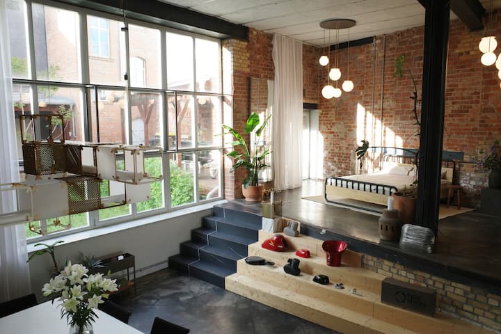 Designer Loft In Ehemaligem Bahngebäude - Lipcse