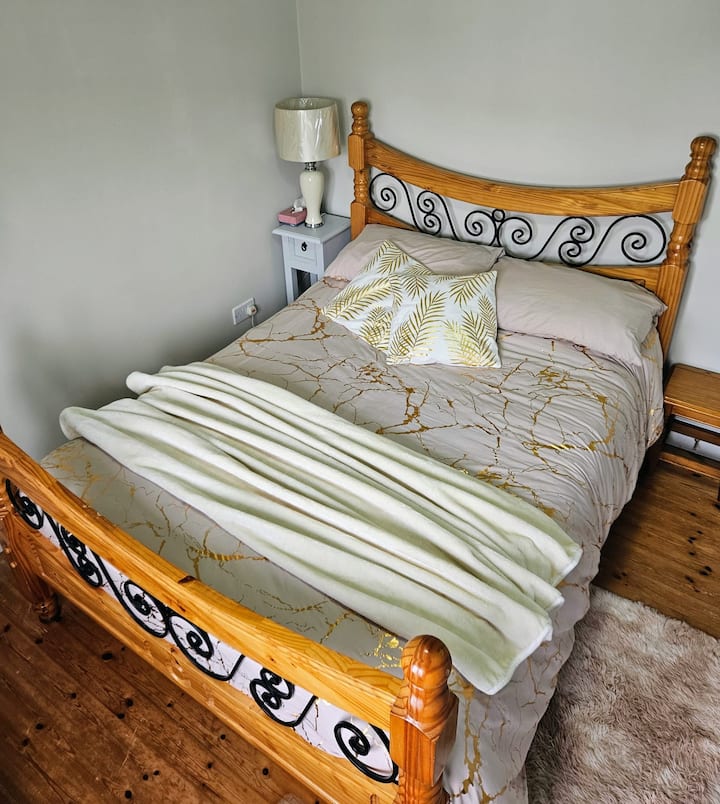 Double Room With Private Bathroom. - Enniscrone