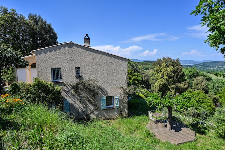 Maison Argelas
Calme Et Spacieux
Pour La Famille - Cavalaire-sur-Mer