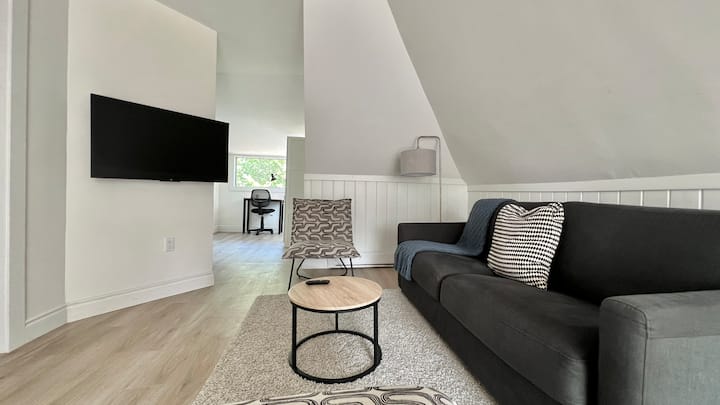 The Dove Loft | Near Dt & Hospital - Peterborough, ON, Canada