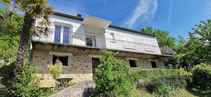 Petite Maison Dominant Le Lot - Albas