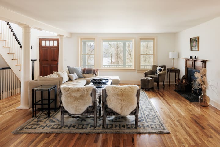 Rare Rhinebeck Home W/ Pool - Kingston, NY