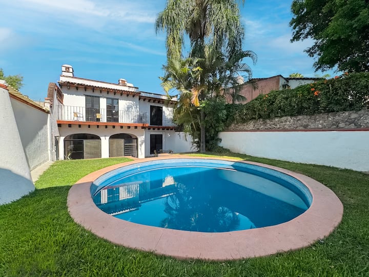 Casa Vacacional Estilo Colonial - Alberca Propia - Cuernavaca