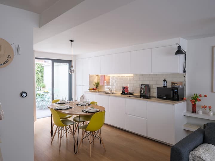 'Anno 1' Bright Apartment With Terrace In Ghent - Gante