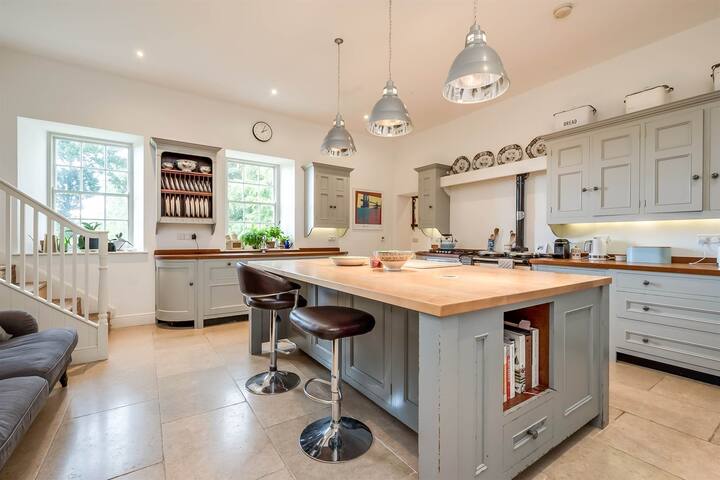 Top 10 Luxury Airbnbs In Northern Ireland, UK | Trip101