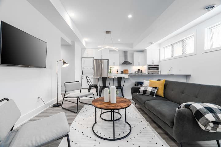 Rentx| Downtown London / 2bd/2bath - London, ON, Canada