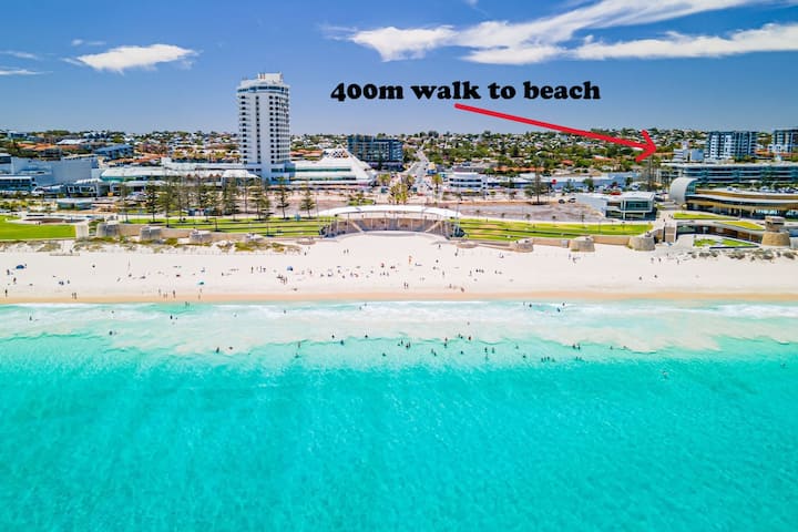 Surf’s Up Scarborough Beach Villa-walk To Beach! - Perth