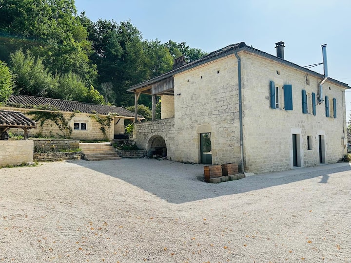Domaine De Péroline :  Maison  Et Jaccuzi - Lot