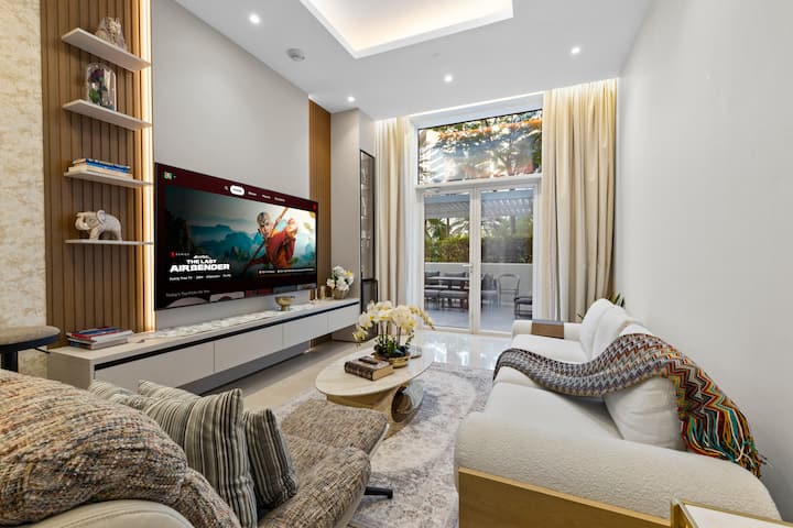 Resort-style 2br • Pool Access • Private Beach - Dubai