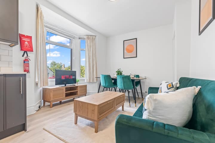 Cedar View – 2 Bed Apartment - Newport