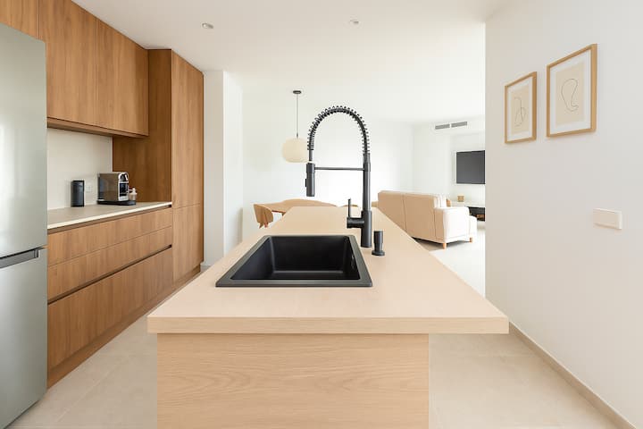 Hermosa Villa - Castelldefels
