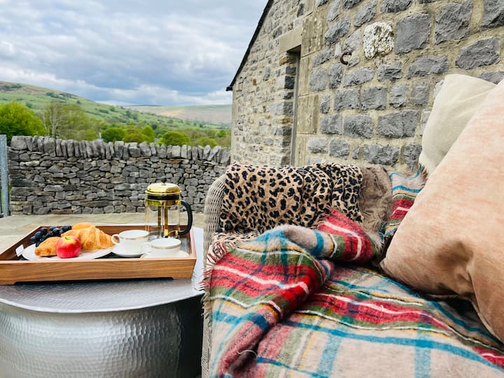 Stunning Cottage & Shepherd Hut With Peak Views - Edale