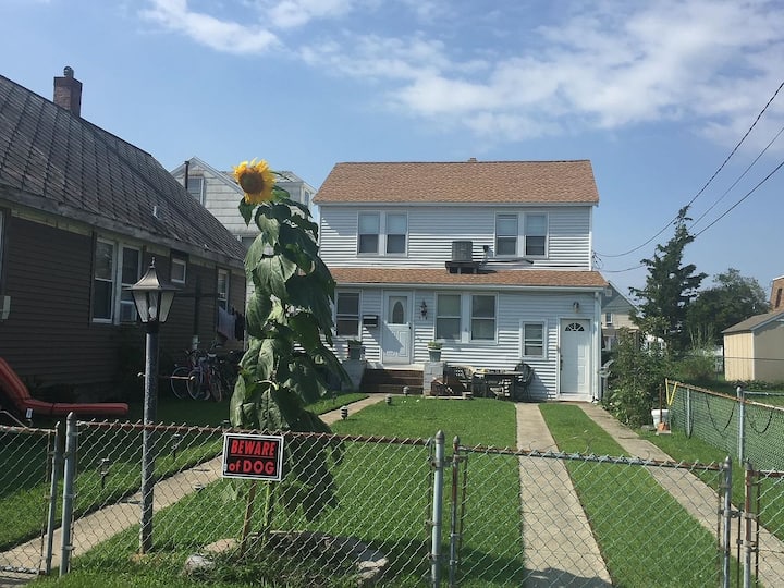 Bink’s Beach Bungalow - Wildwood, NJ